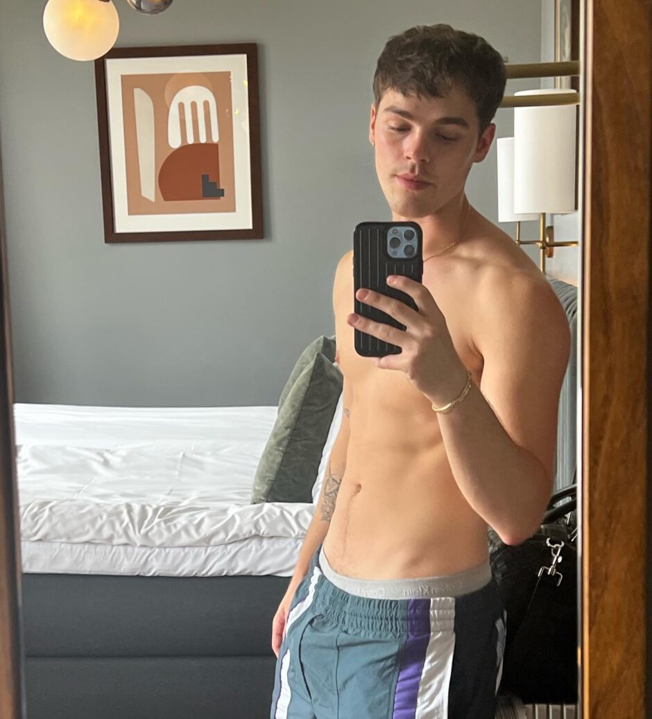 AJ Mitchell – Shirtless Celebs