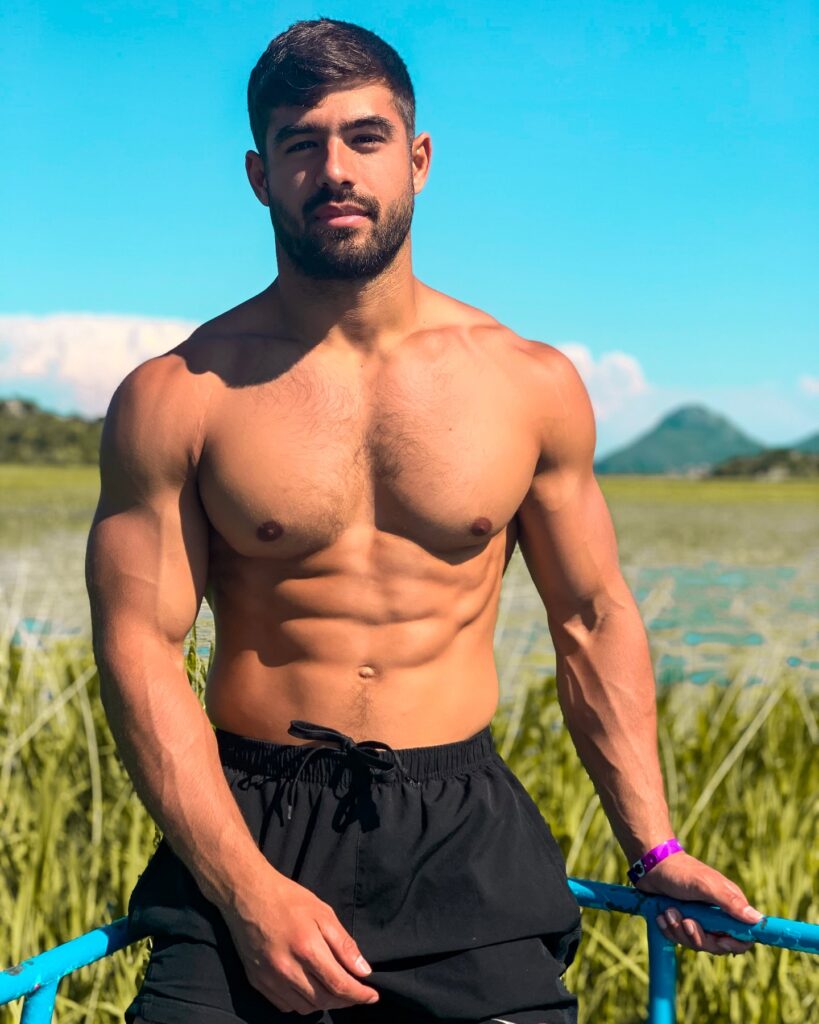 Dan Tai – Shirtless Music Celebs