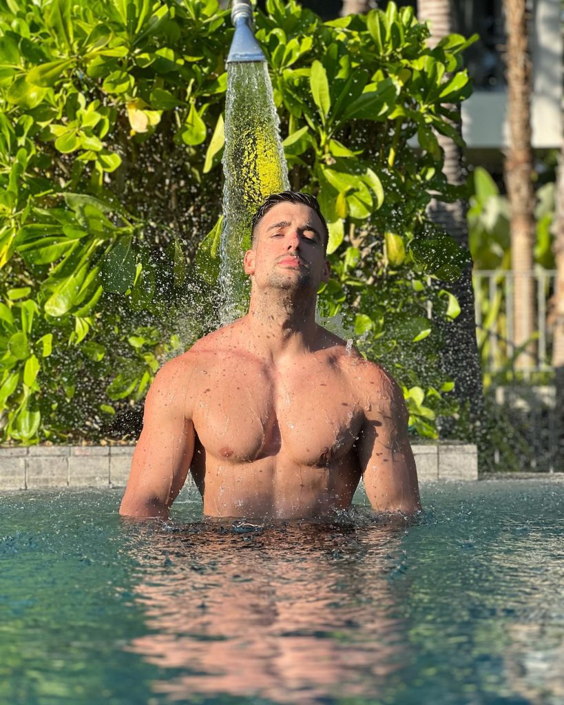 Niccolo Neri – Shirtless Celebs