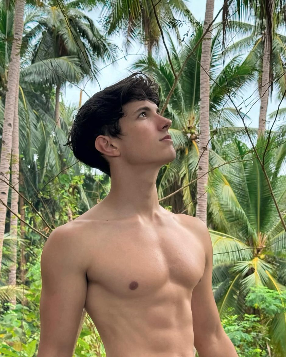 Alfonso Boada – Shirtless Celebs