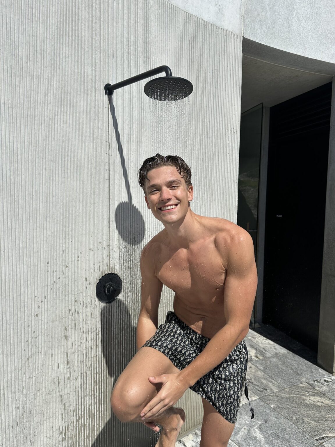 Oliver Brynnum – Shirtless Celebs