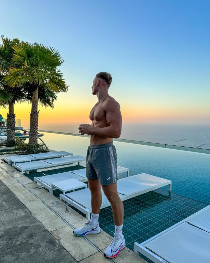Max Wyatt – Shirtless Celebs