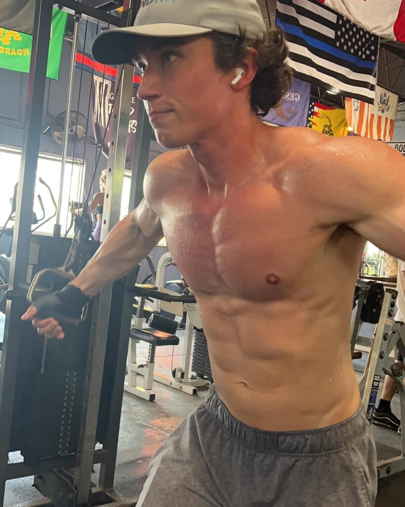 Tyler Hendricks – Shirtless Music Celebs