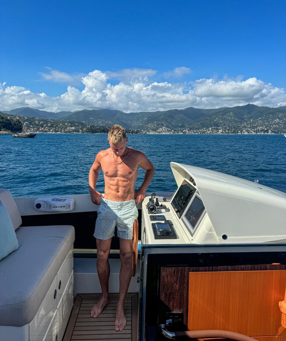 Max Wyatt – Shirtless Celebs