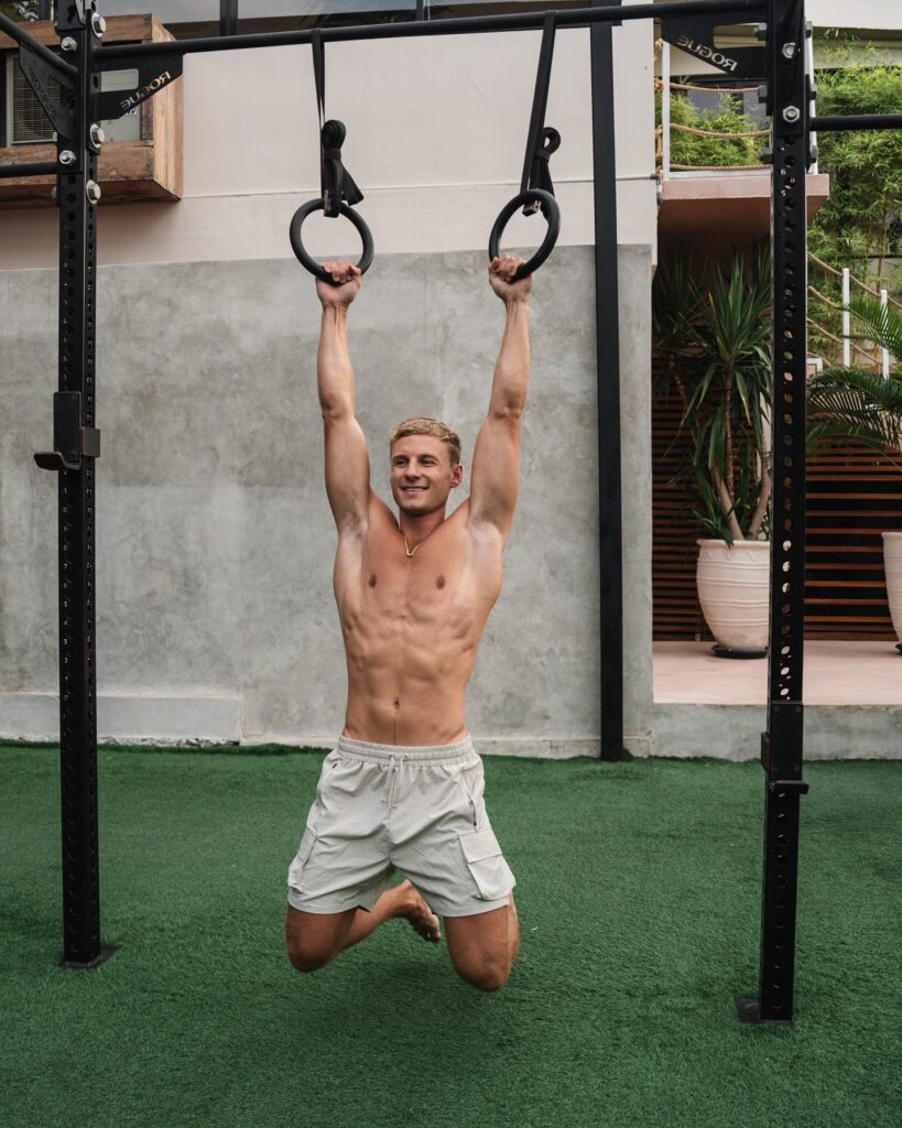 Max Wyatt – Shirtless Celebs