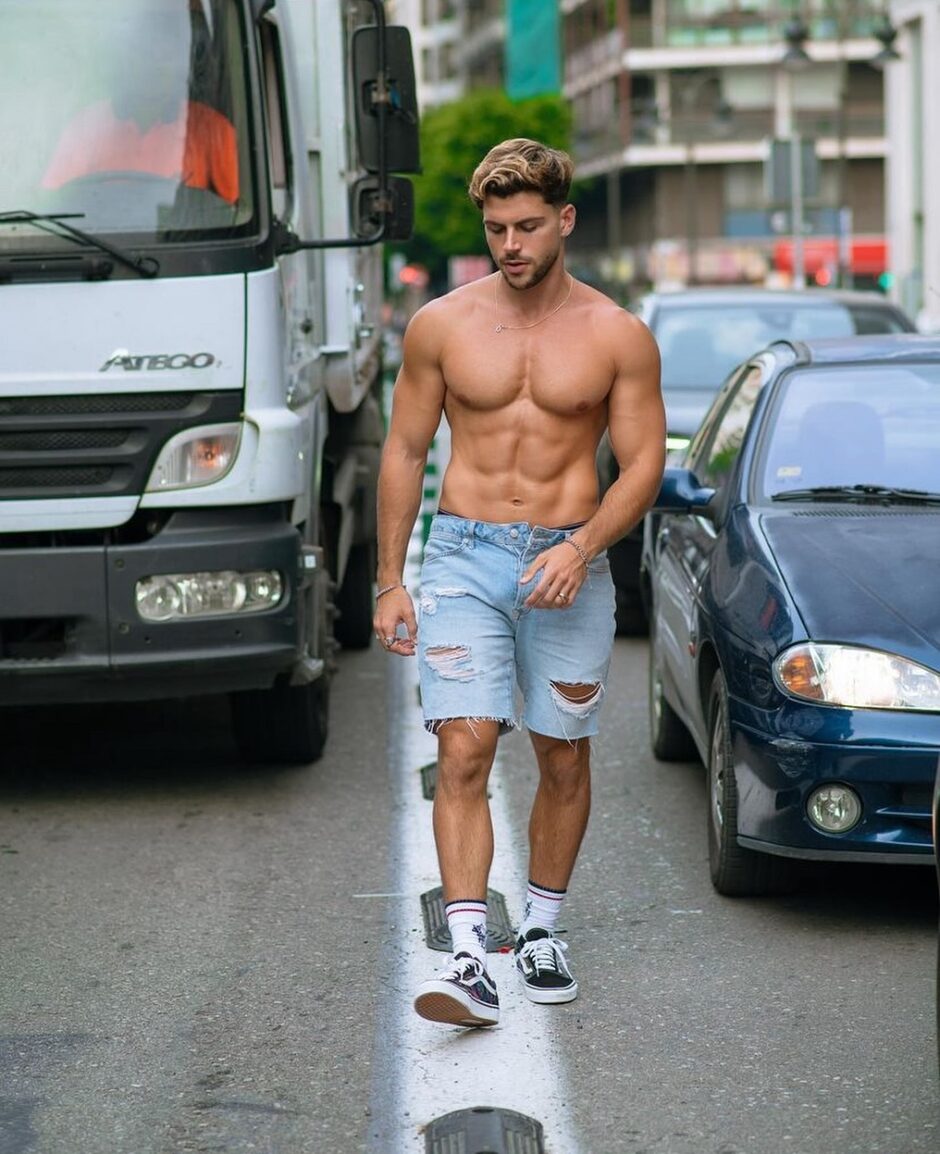 Guille Chóa – Shirtless Music Celebs