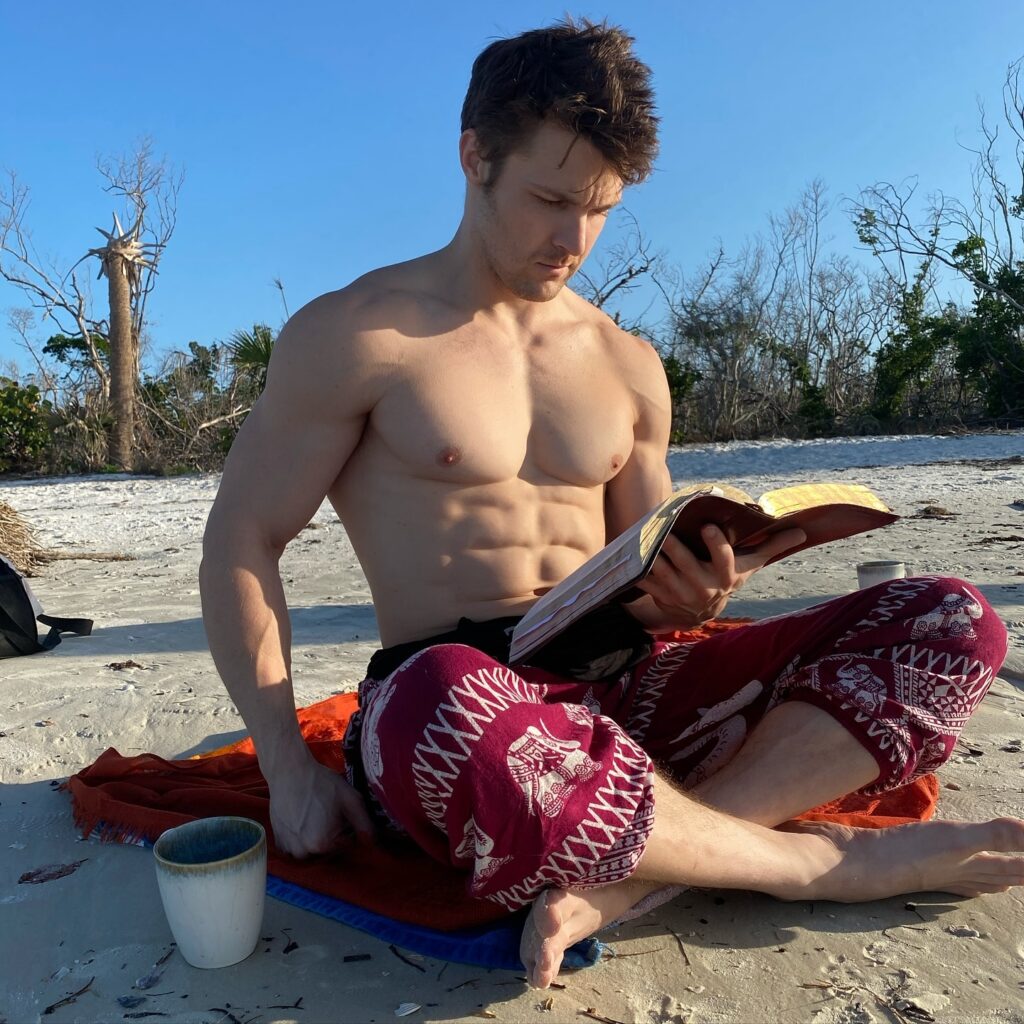 Cody Messner – Shirtless Celebs