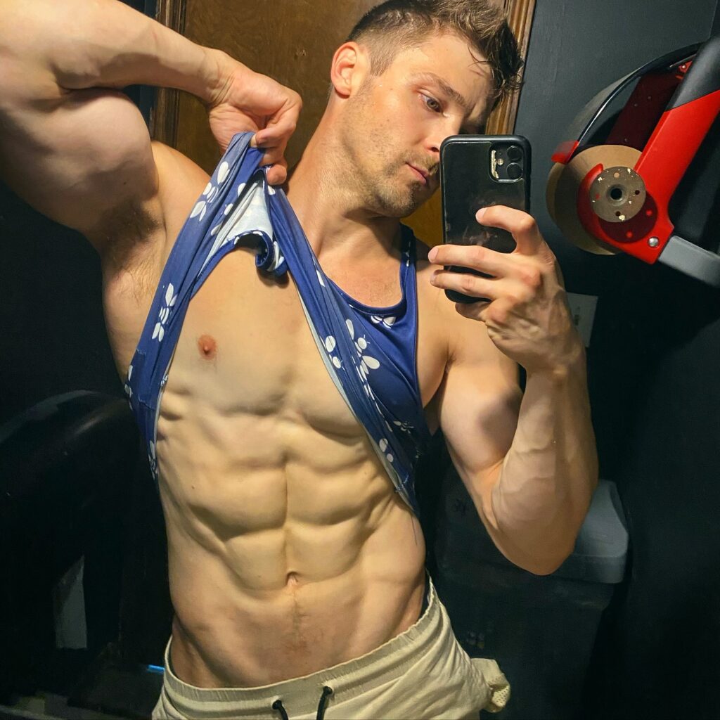 Cody Messner – Shirtless Celebs