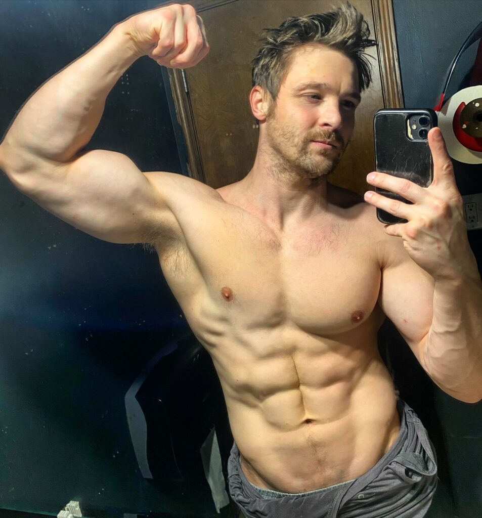 Cody Messner – Shirtless Celebs