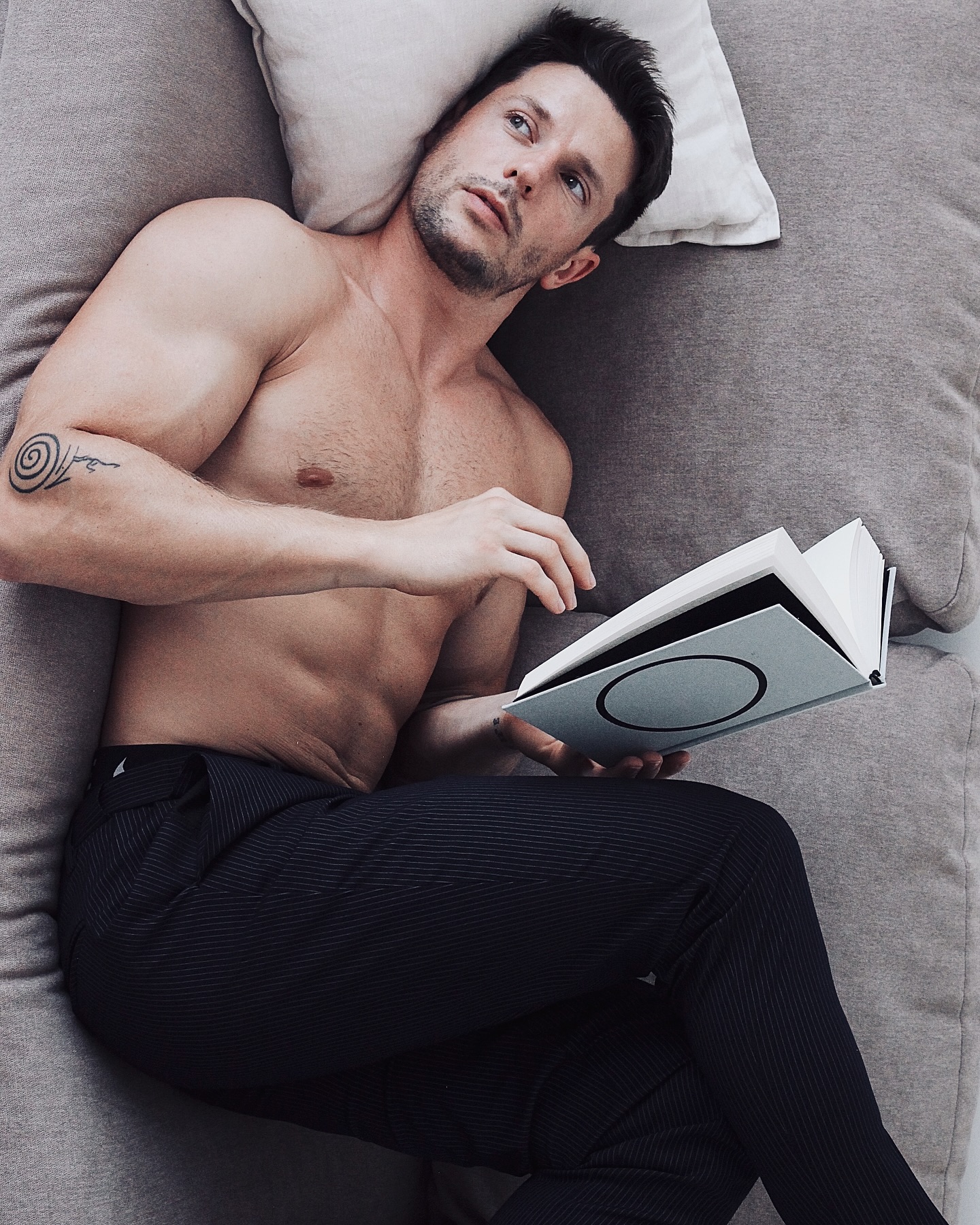 Manuel Scheu – Shirtless Celebs