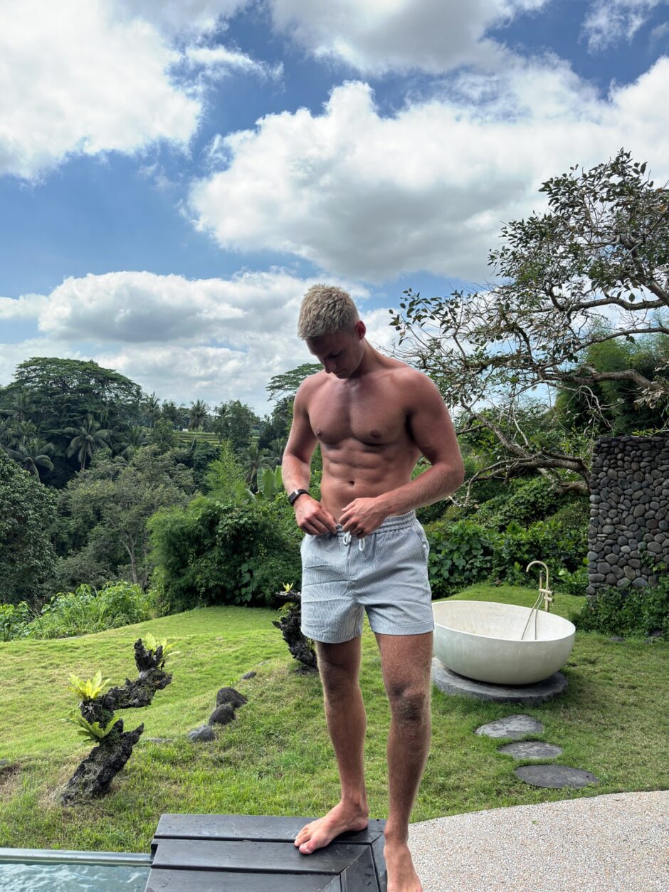 Max Wyatt – Shirtless Celebs