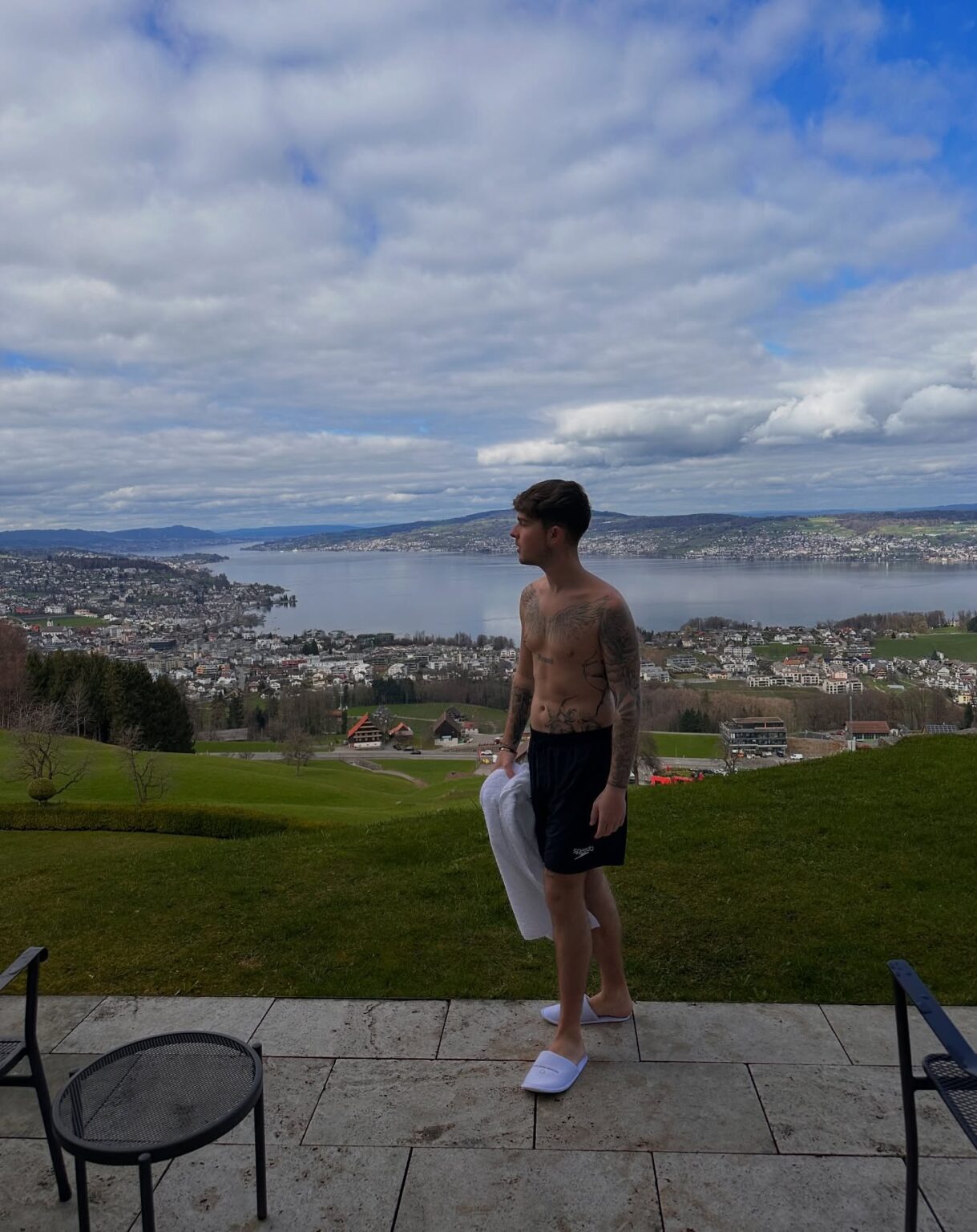 Mike Singer – Shirtless Celebs