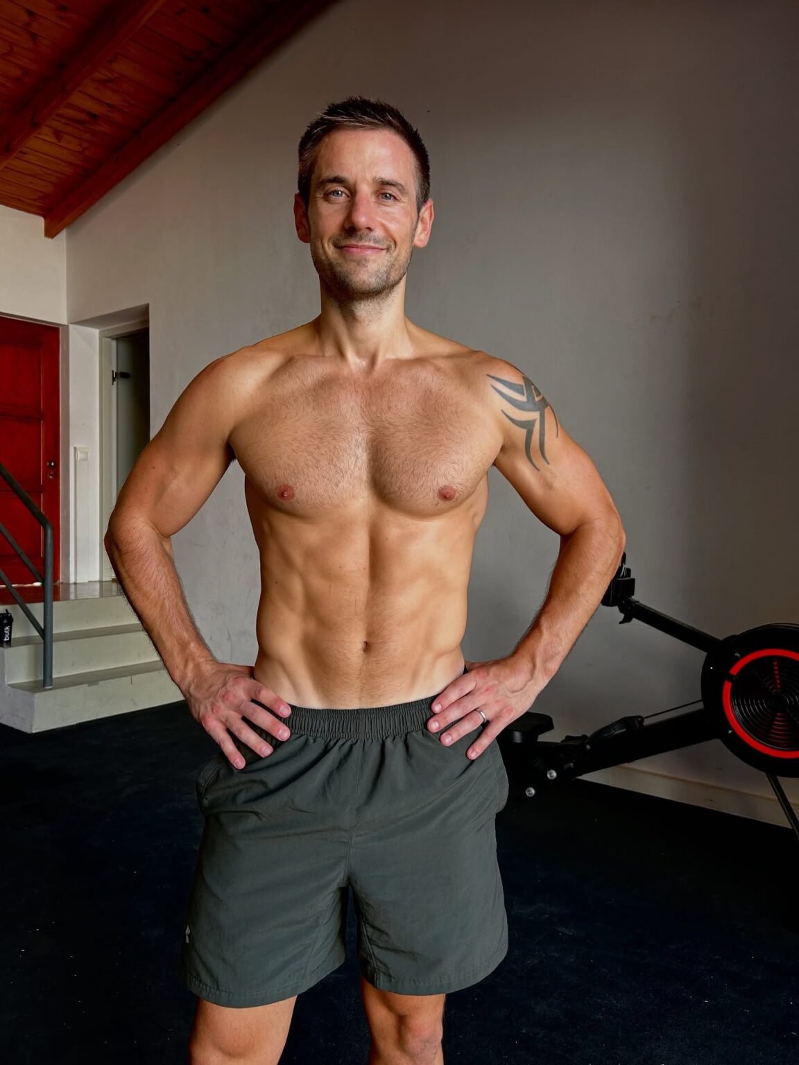 Alex Crockford – Shirtless Celebs