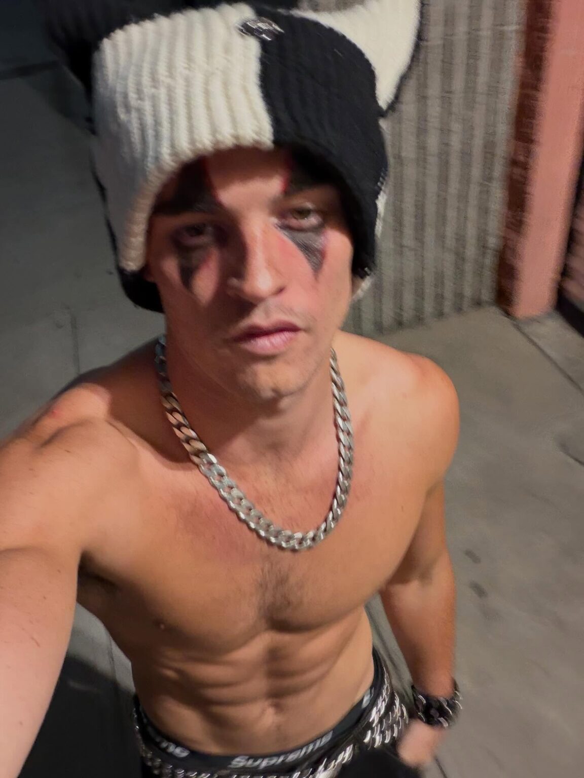 Gabriel Jayne – Shirtless Celebs